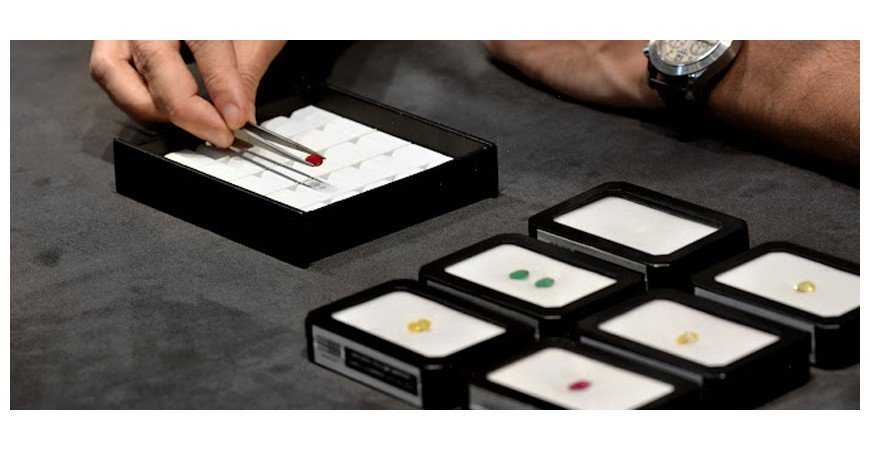 Choosing the Right Carat or Ratti Weight for Your Astrological Gemstone ...